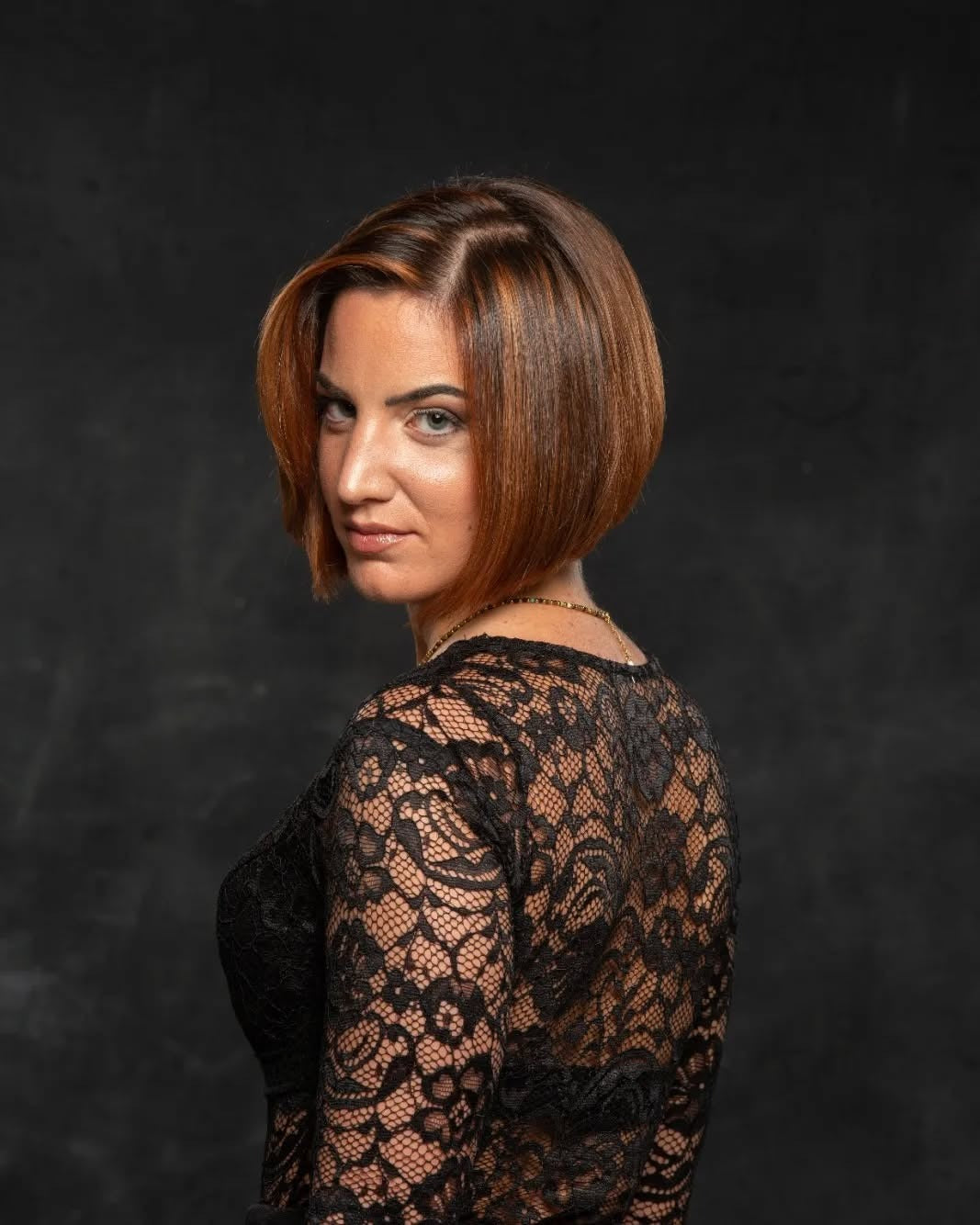 short inverted bob tutorial