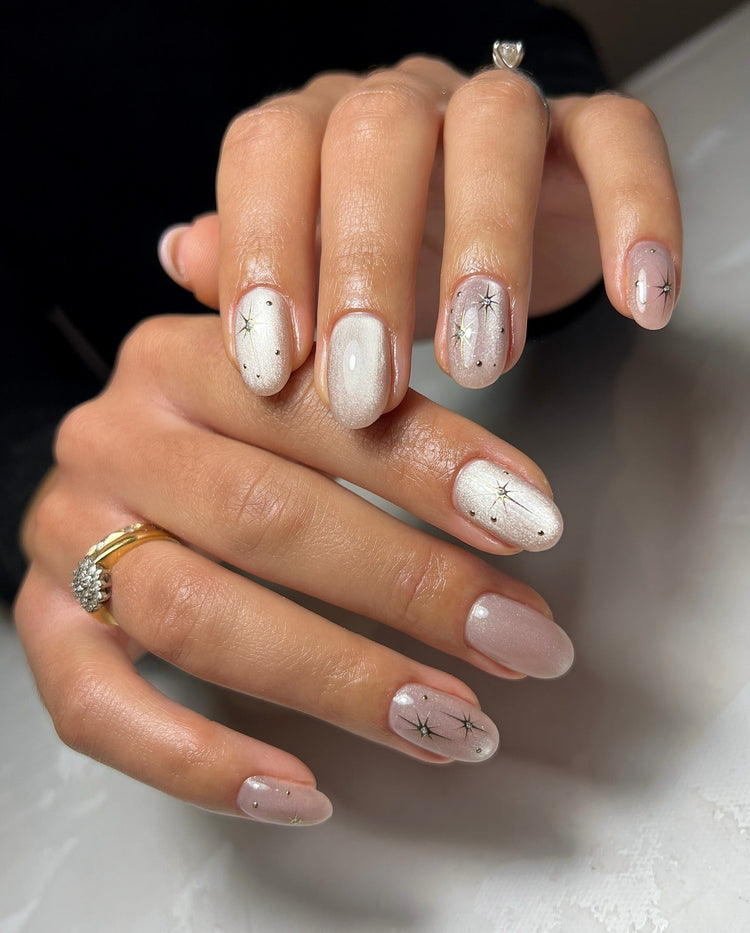 16 Nail Ideas With Stars for Glam Nail Inspiration – Pixelify