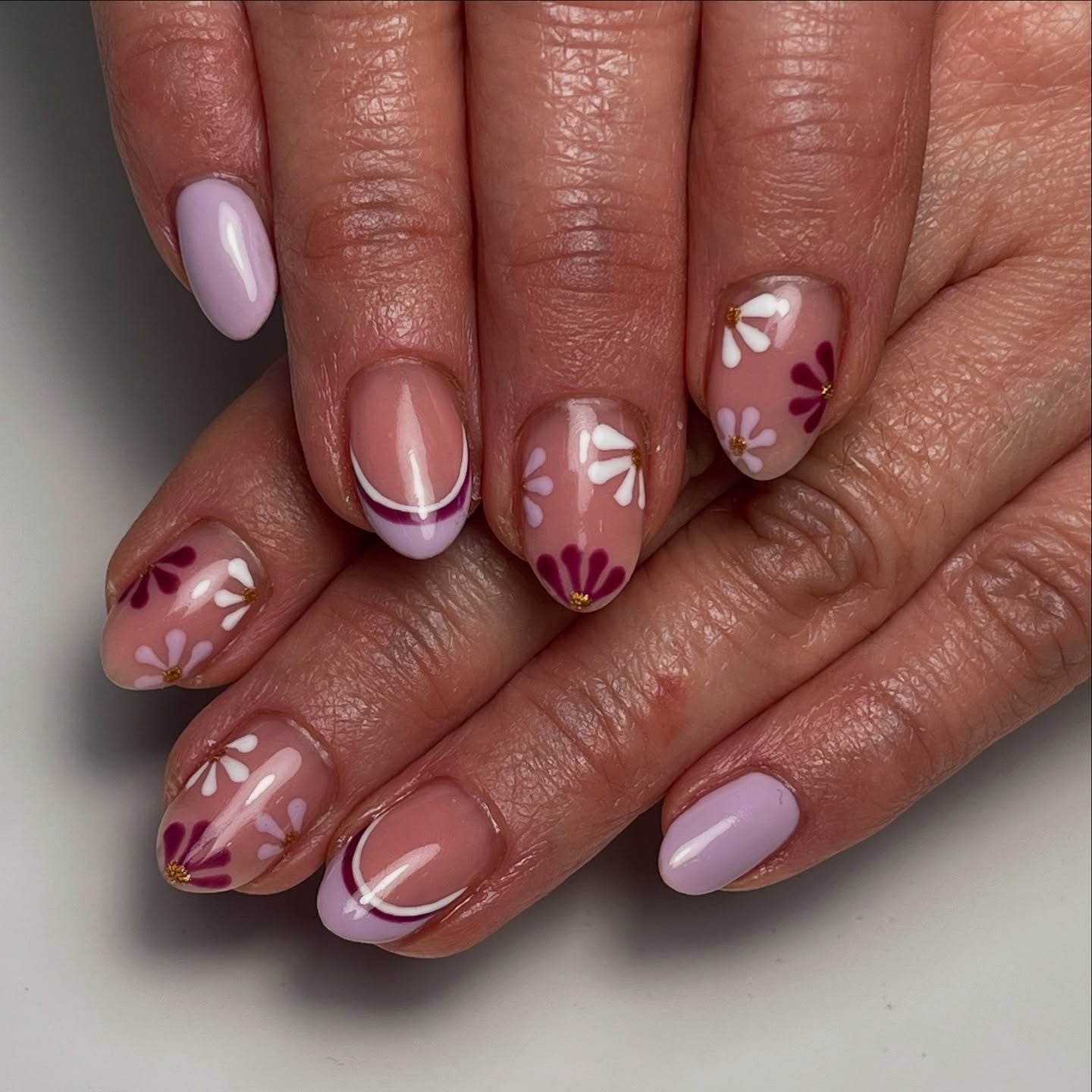 16 Simple Mother’s Day Nail Ideas That Feel Special – Pixelify