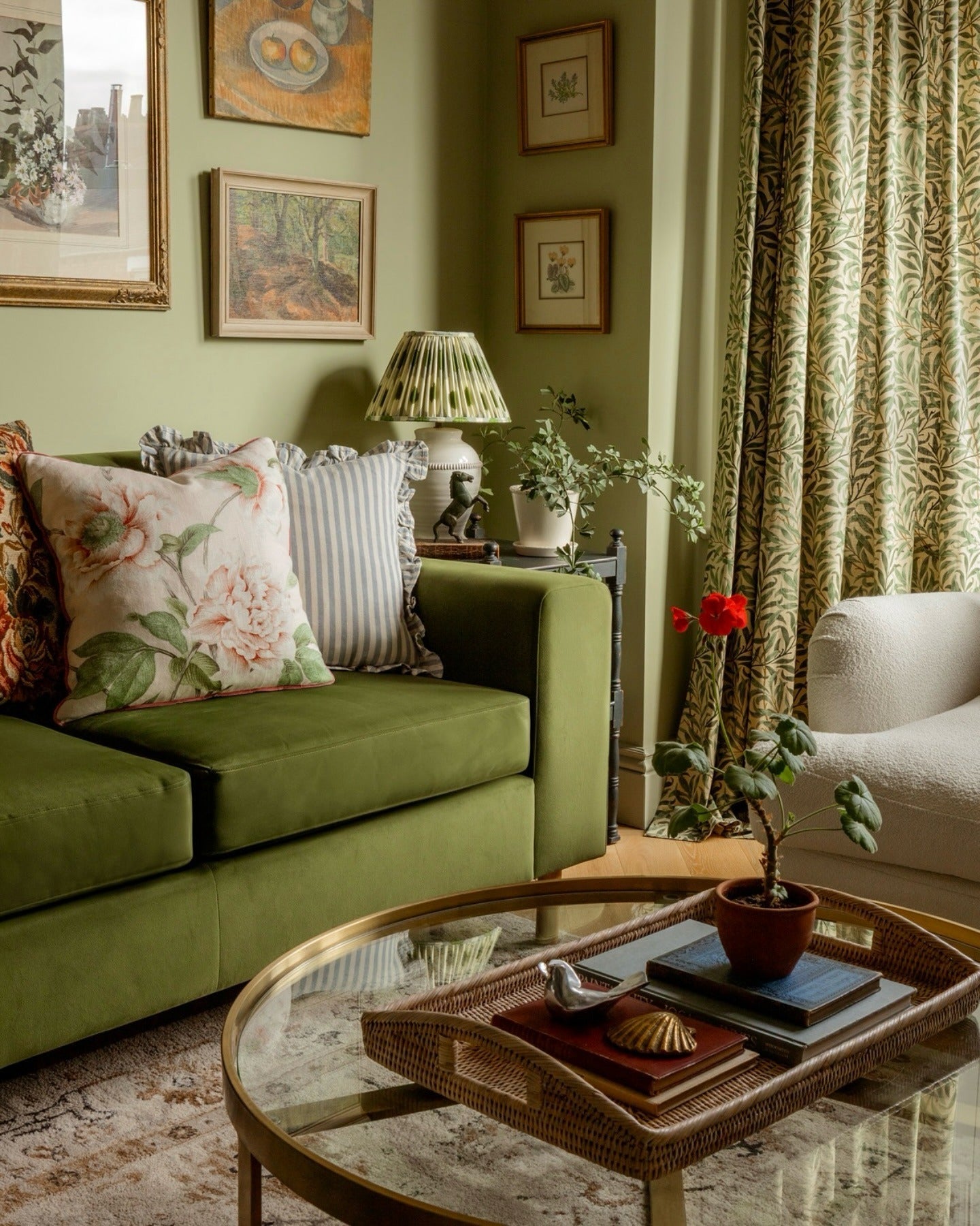 16 Olive Green Living Room Ideas for Bold Design – Pixelify