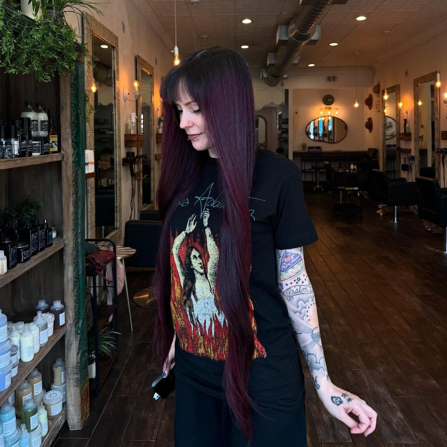 16 Rich Burgundy Hair Color Trends 2026 – Pixelify