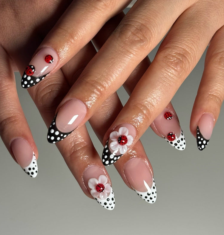 16 Ladybug Nail Ideas with Creative Nail Art Touches – Pixelify