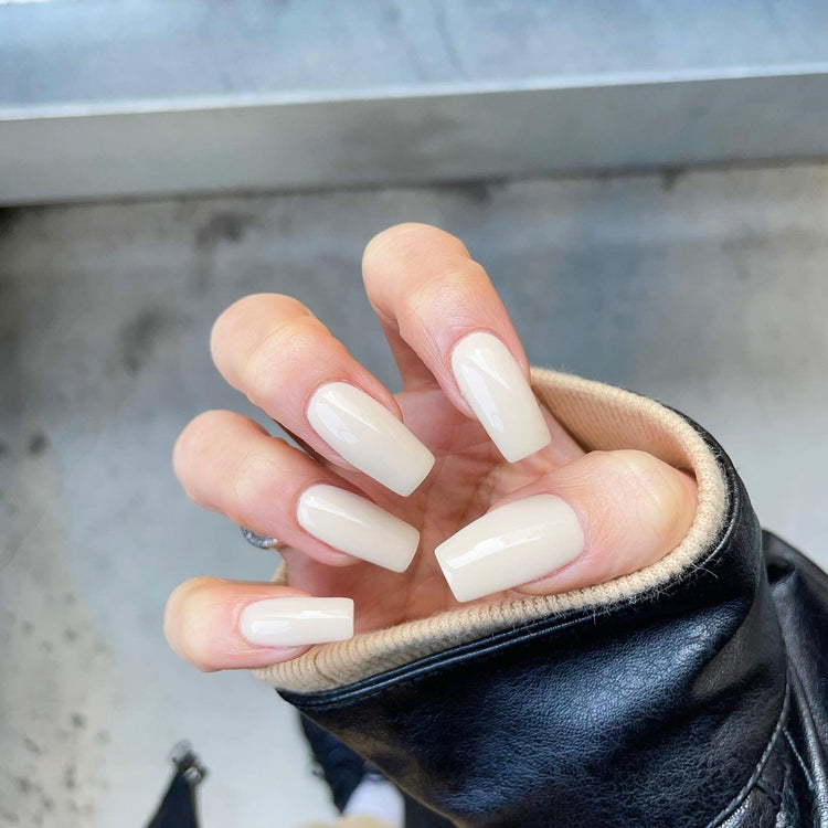 17 One Color Nail Ideas That Feel Fresh and Modern – Pixelify