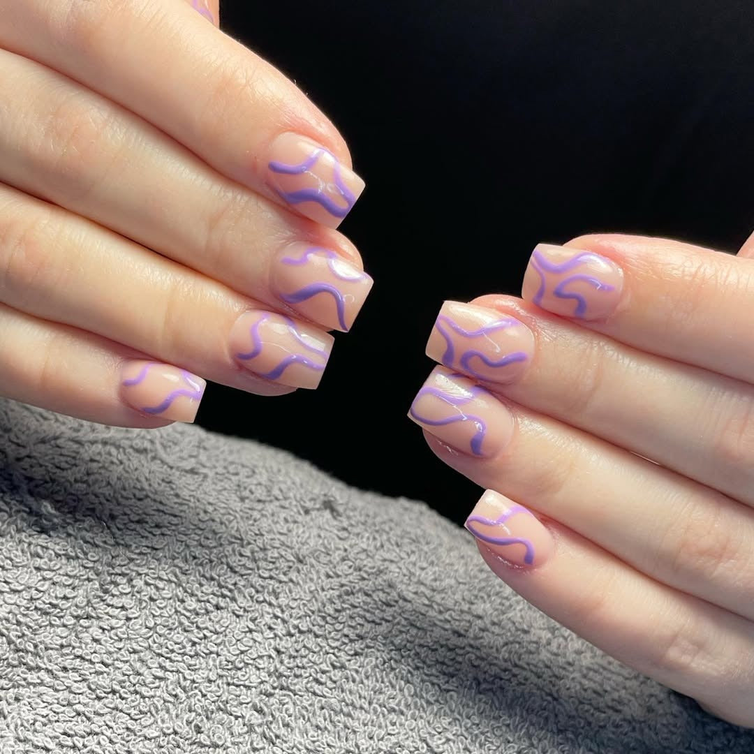 19 Gorgeous Swirl Nail Ideas for Inspiration – Pixelify
