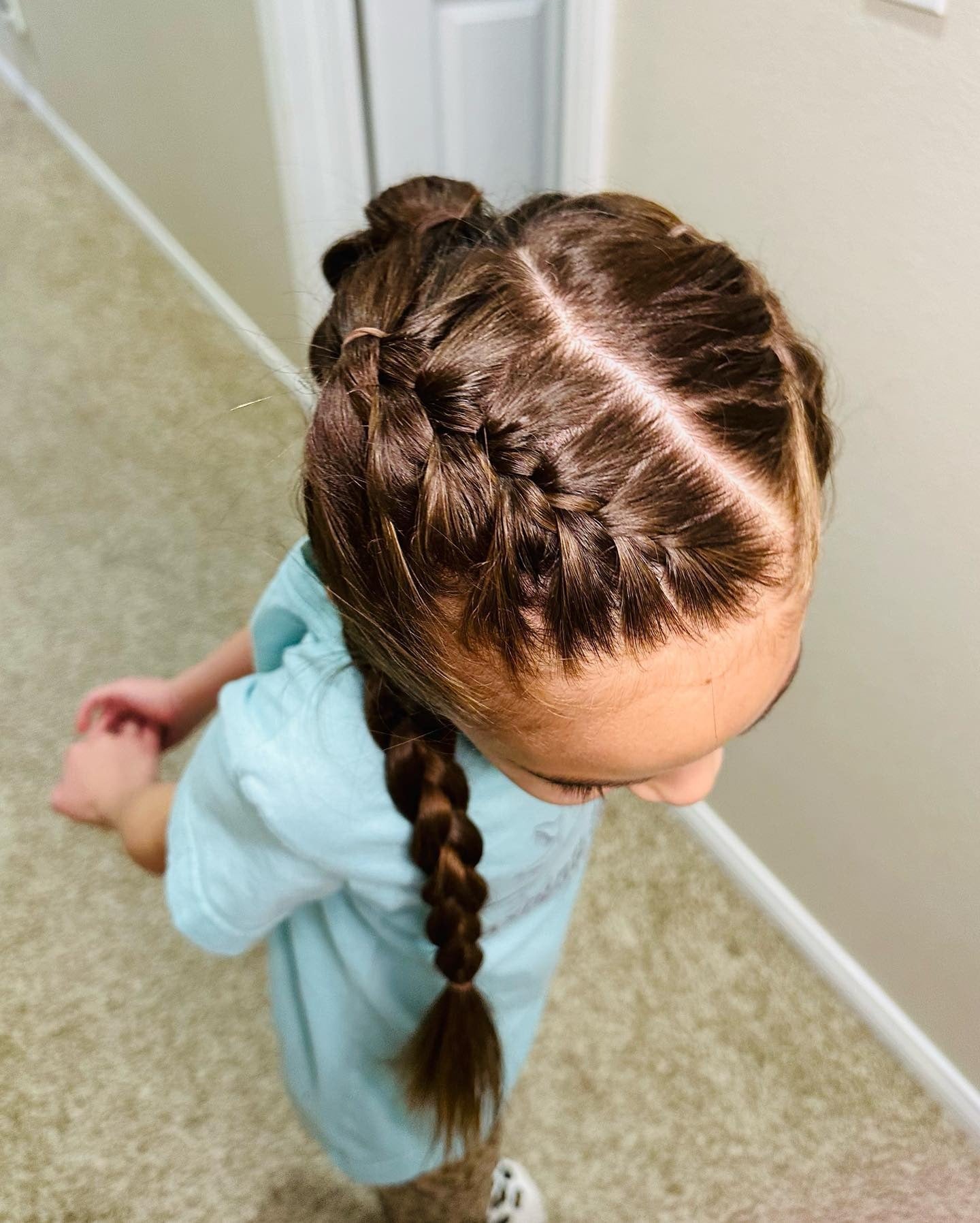 15 Creative Hairstyles For School To Keep Hair Neat – Pixelify