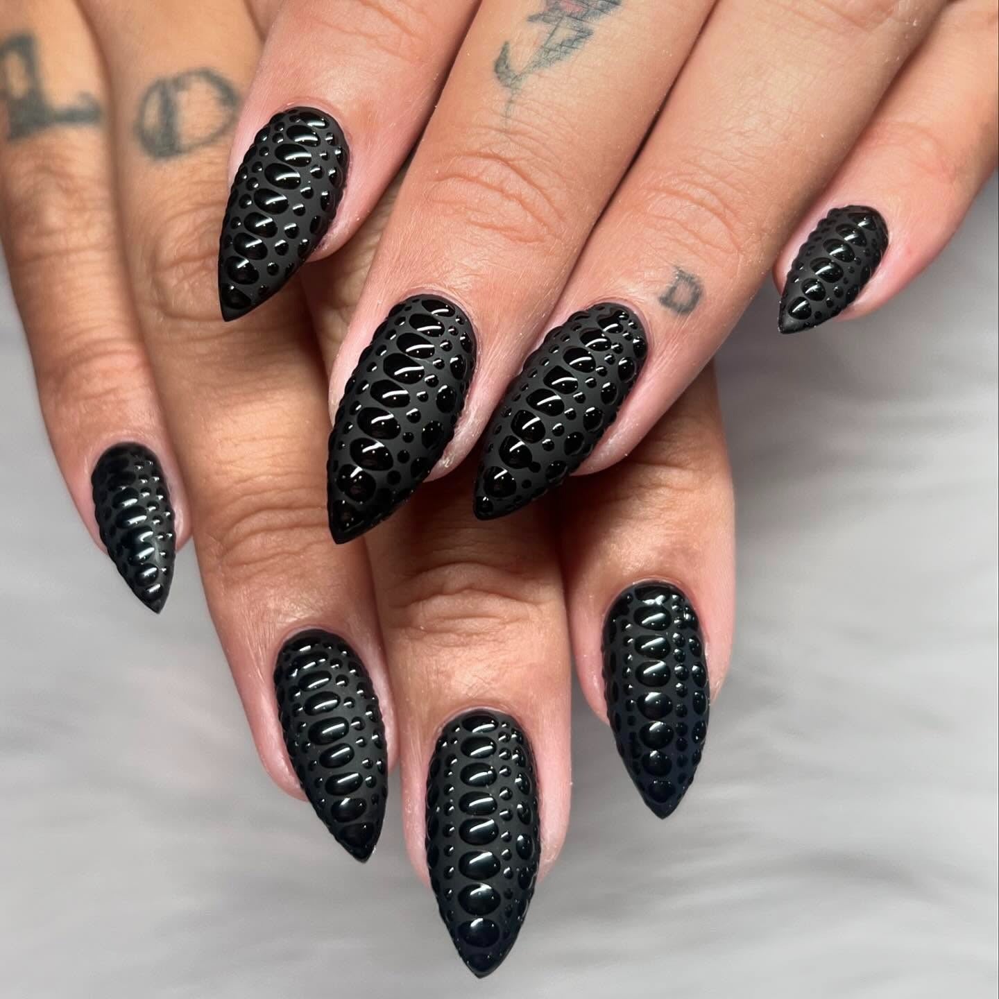 17 Trendy Matte Black Nail Ideas to Try This Year – Pixelify